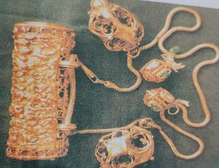 Kutukan Kudungga, Mengutuk Orang yang Membawa Kekayaan Kalimantan ke ...