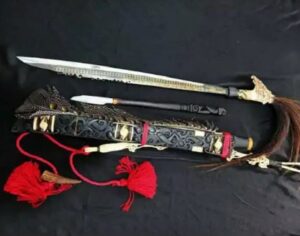 Mandau, Senjata Keramat dan Tradisional Dayak - Niaga.Asia
