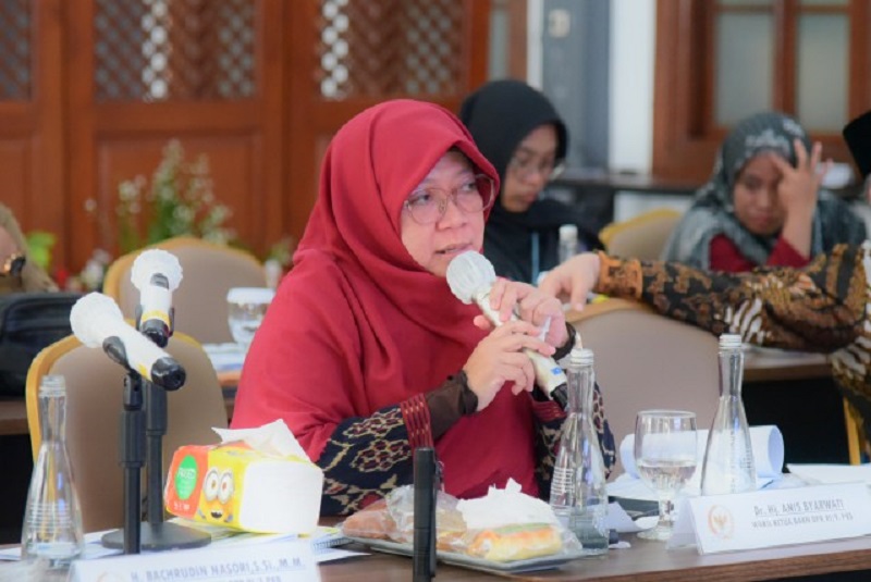 Utang BUMN Penerima PMN Sangat Besar, PT Hutama Karya Berutang Rp71,53 ... Utang BUMN Penerima PMN Sangat Besar, PT Hutama Karya Berutang Rp71,53 ...