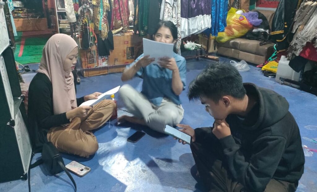 Serumpun Lima: 'Setan Dalam Bahaya', Unik dan Menarik - Niaga.Asia